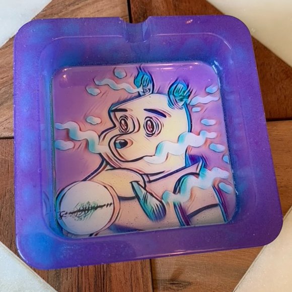 Granddessipurpp | Other | Trippy Winnie The Pooh Ashtray | Poshmark
